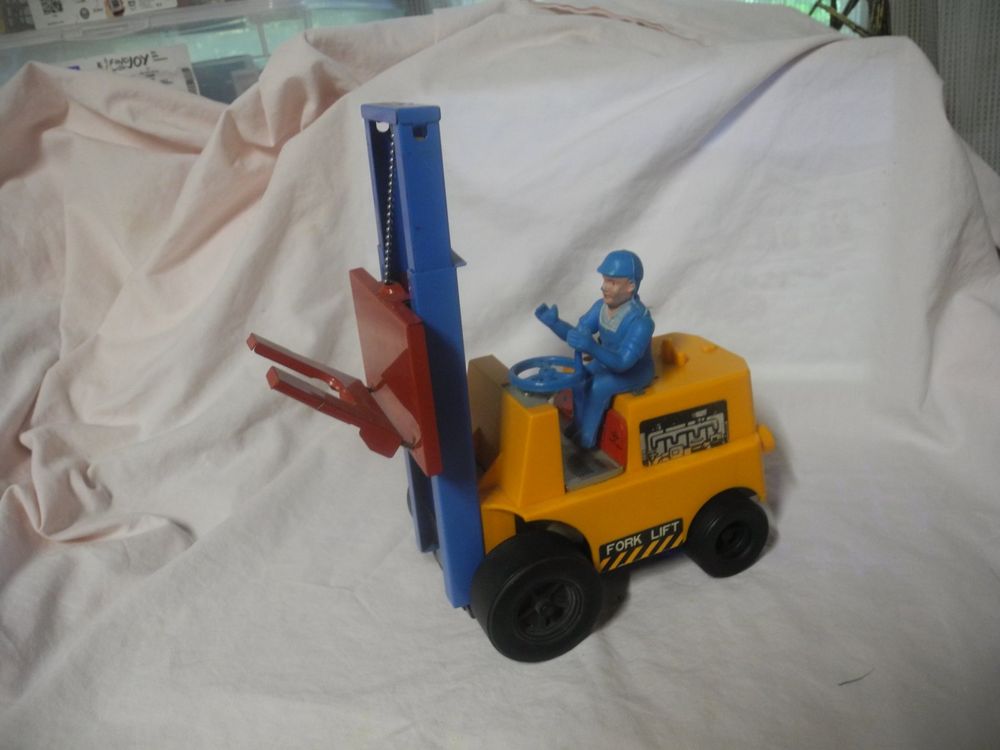 DAYA HUBSTAPLER FORK LIFT MADE IN JAPAN UNBESPIELT (Gebraucht) in ...