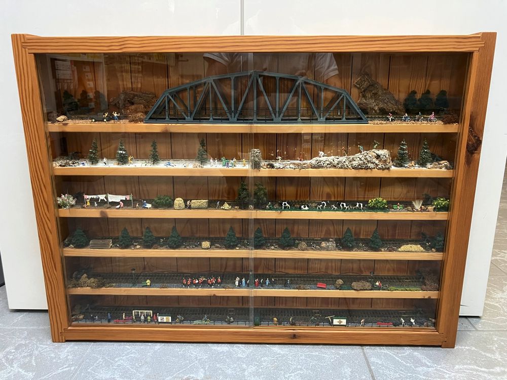 Modelleisenbahn Vitrine H0 mit Ausgestaltung 66.5 x 91 x 12 | Kaufen ...