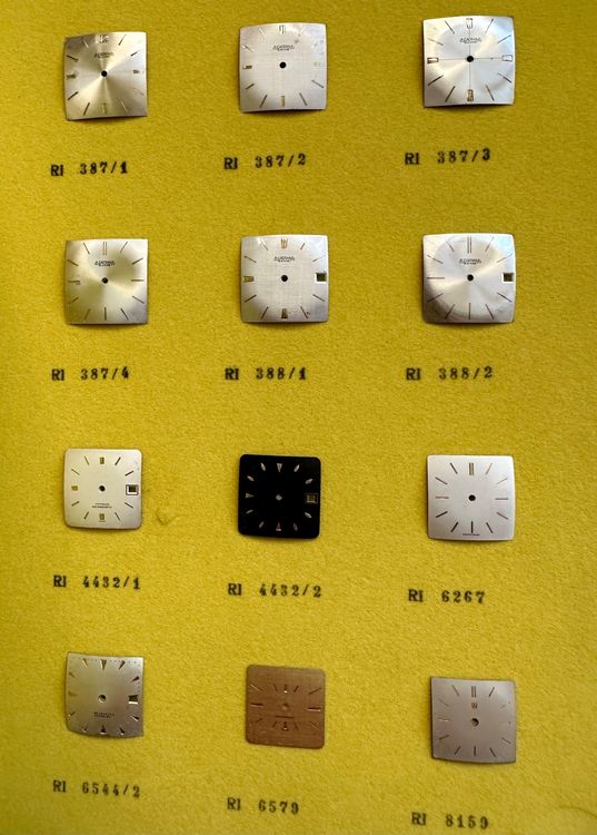 Uhren Macher Musterkatalog Zifferblätter, Biel Switzerland (Gebraucht) in Seltisberg für CHF 6 ...