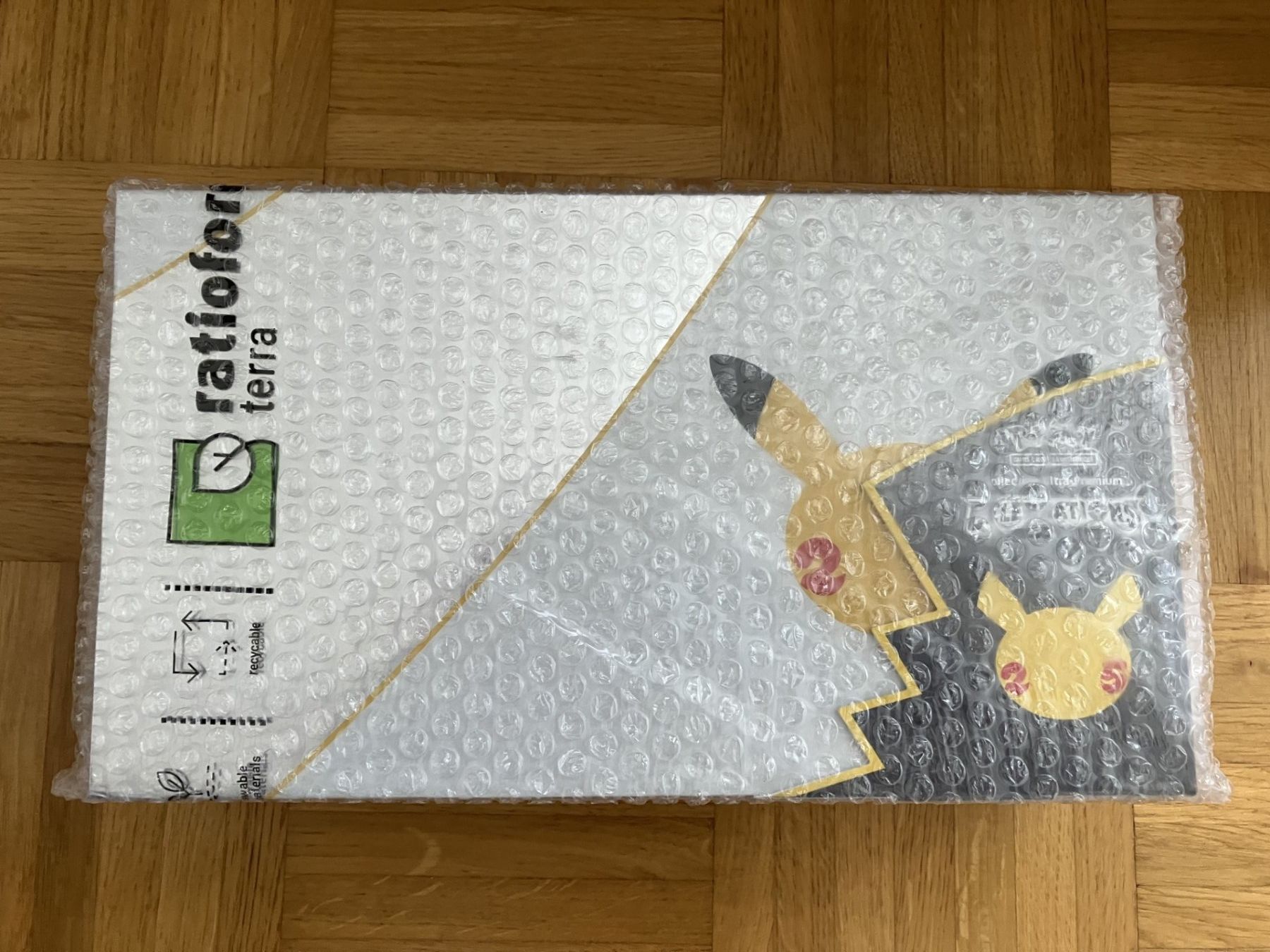 Pokémon UPC Célébrations 25 ans Ultra-Premium - FR - Scellé! (Neuf avec ...