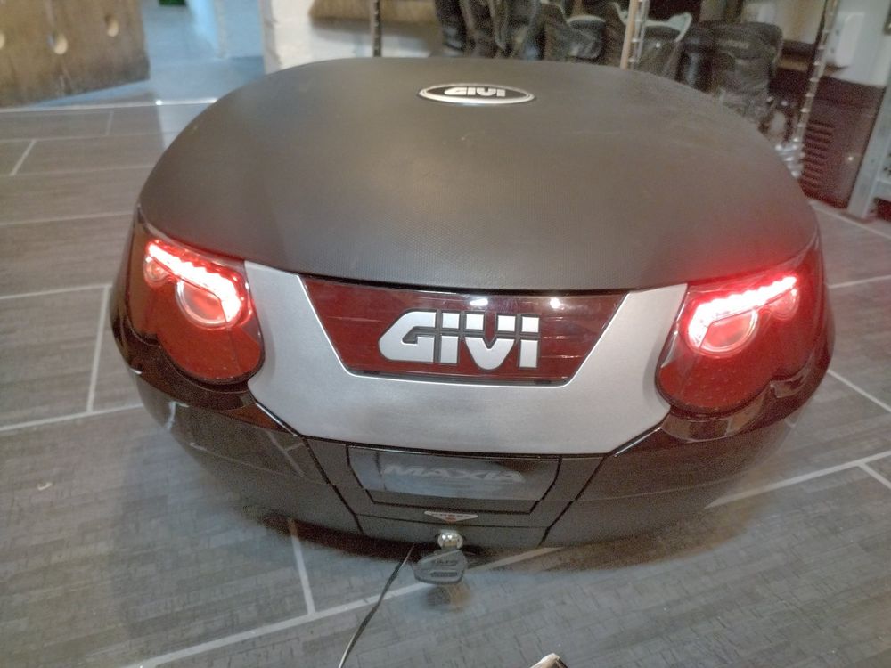 Givi E55 Maxia 3 Monokey Topcase 55L (Gebraucht) in für CHF 56 – nur ...