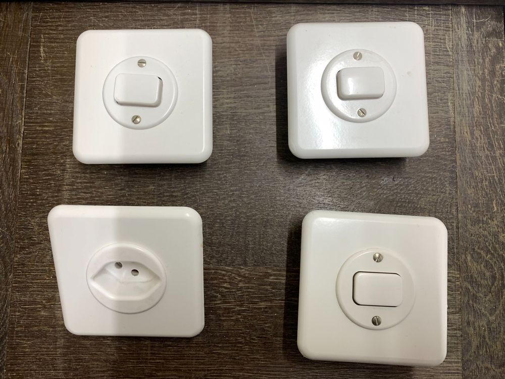 Schalter/Steckdose aus alten Zeiten | Kaufen auf Ricardo