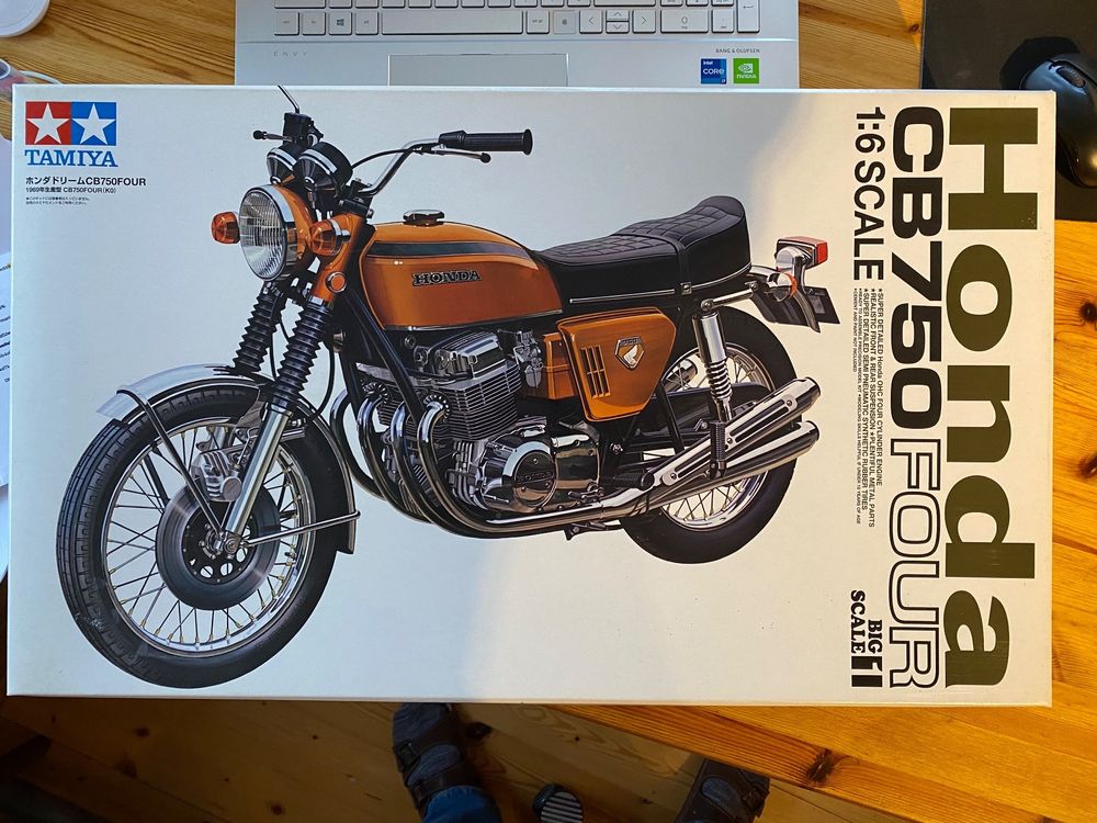 Bausatz Motorrad Modell Honda CB 750 (Neu und originalverpackt) in Adetswil für CHF 220 – nur ...
