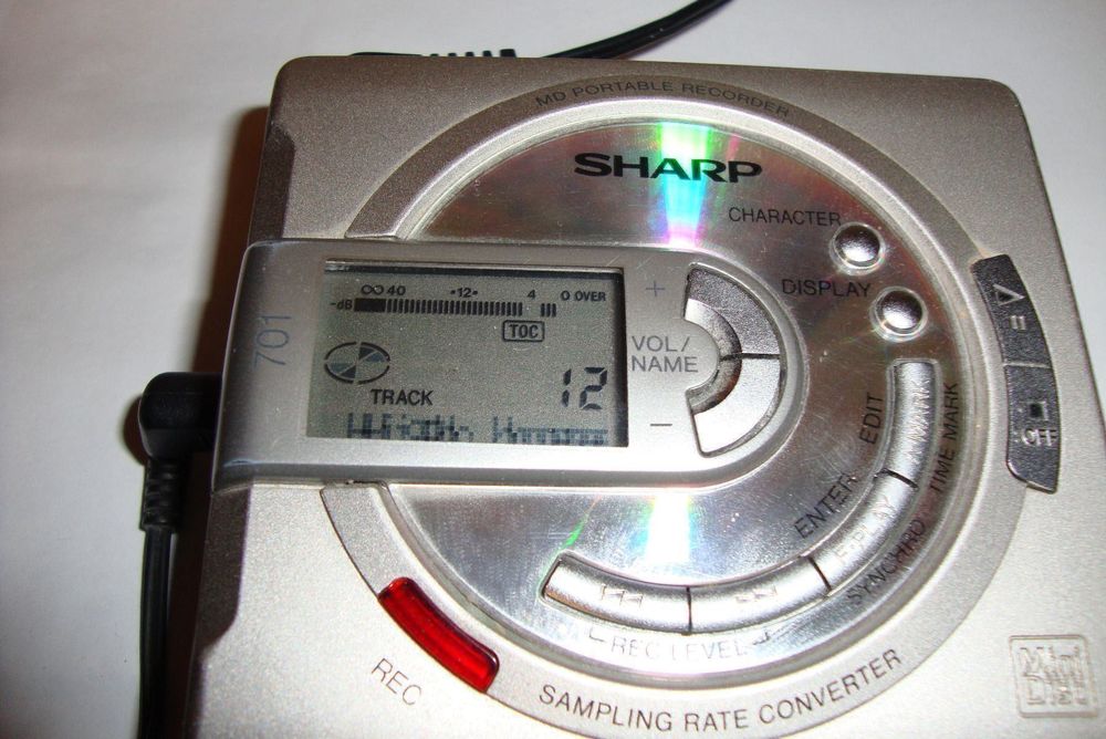 SHARP MD PORTABLE RECORDER 701 Mini Disc (Defekt) in Bern für CHF 44.9 ...