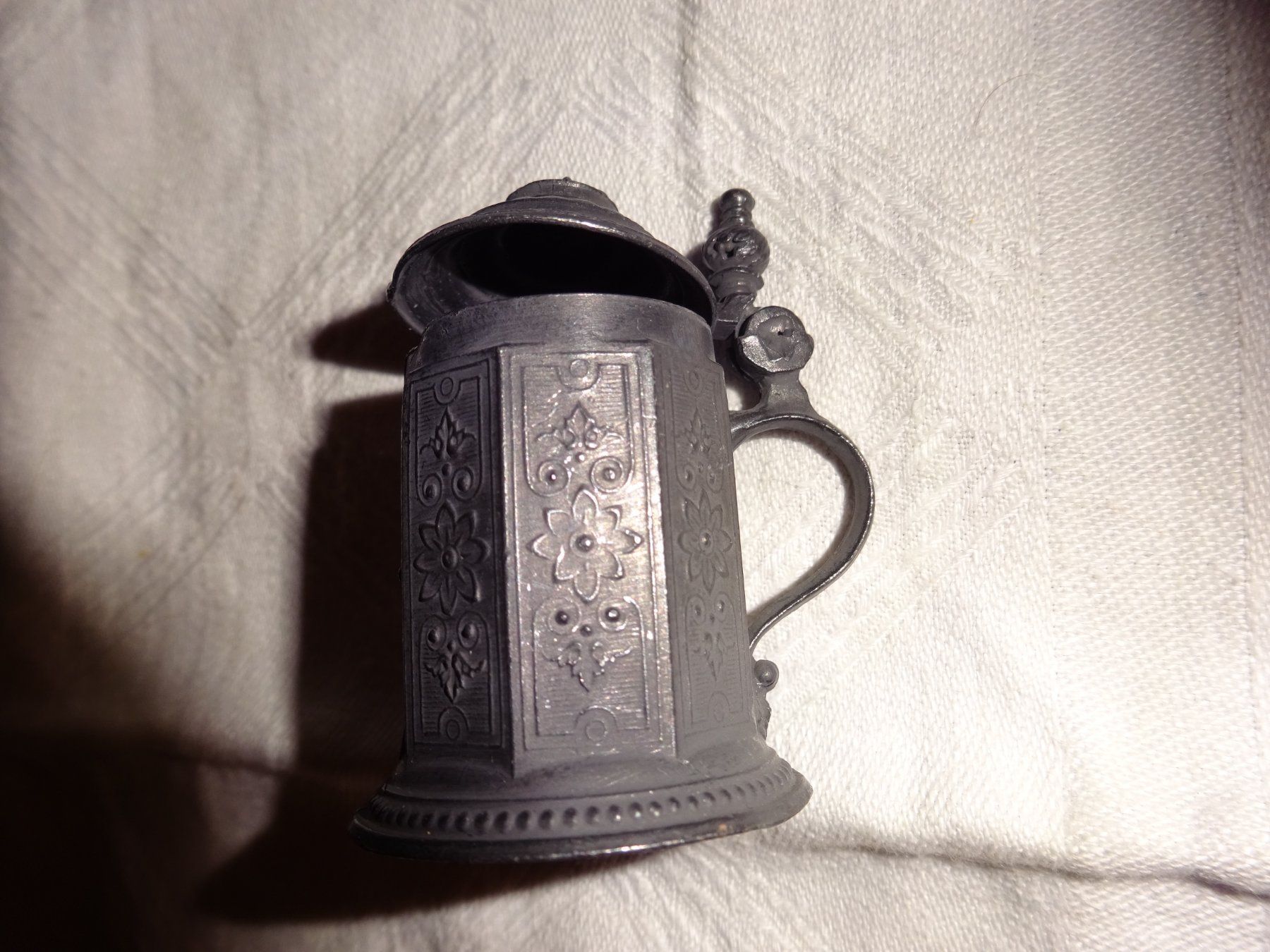 winziger alter Bierhumpen mini 4,5 cm gross (Gebraucht) in Abtwil SG ...