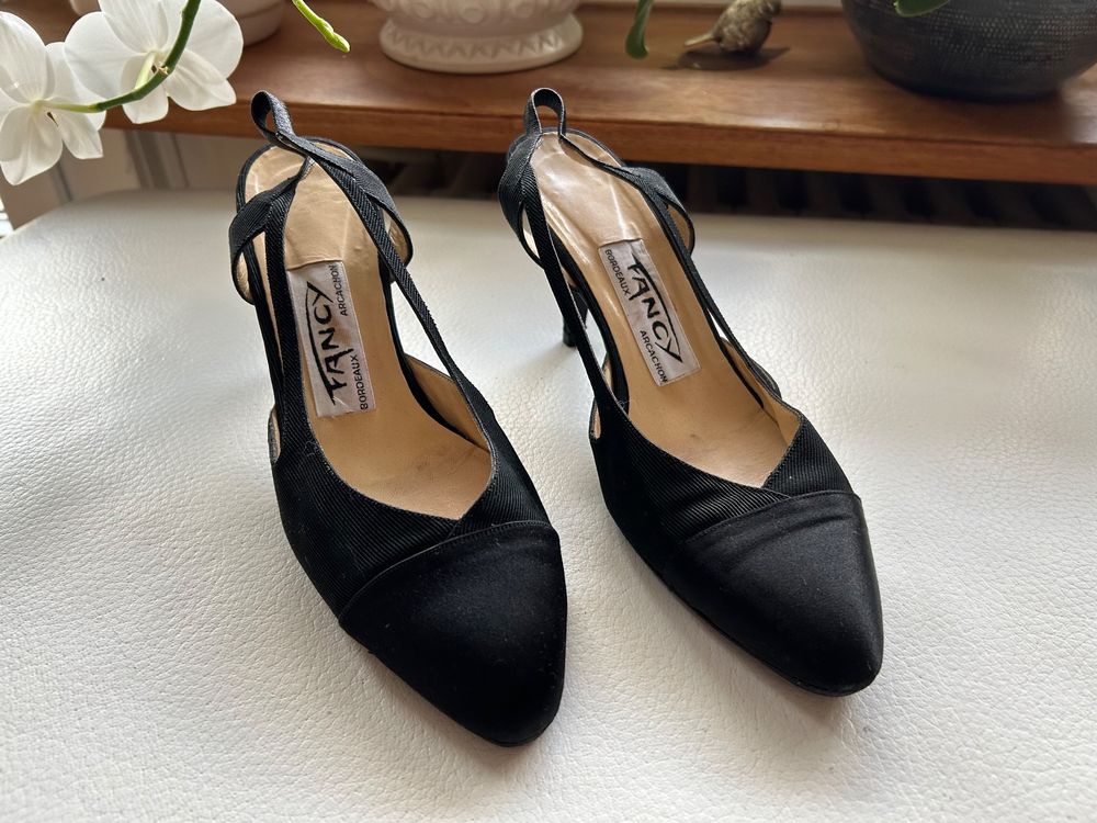 Fancy (37) vintage heels (Gebraucht) in Rüschlikon für CHF 25 – mit ...