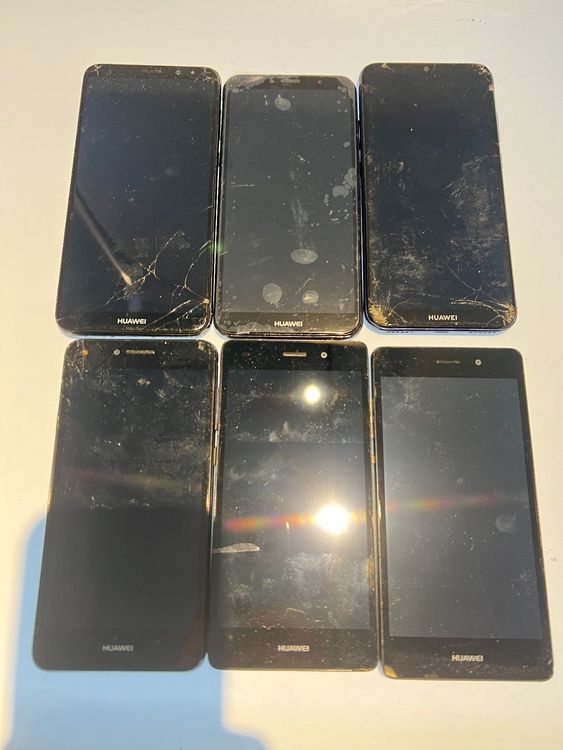 Natels de Huawei défectueux dès 1frs.- (Defekt) in Lausanne für CHF 11 ...