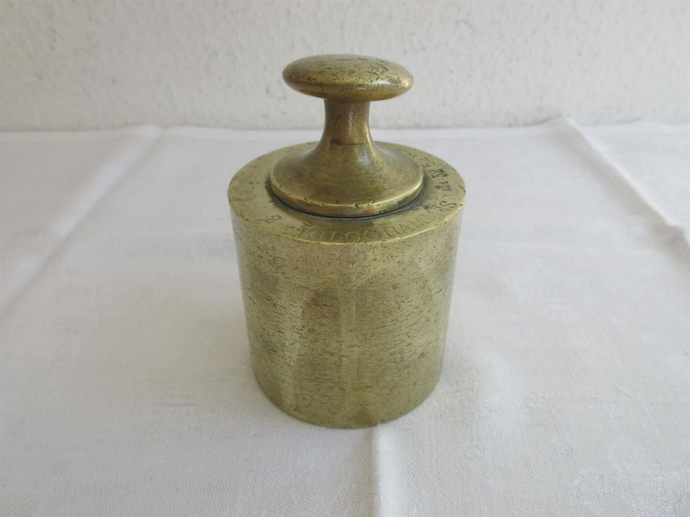 Altes Messing Gewicht, 2 kg (Gebraucht) in Binningen für CHF 40 – mit ...