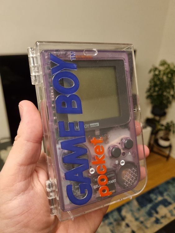 GameBoy Pocket - Atomic Purple - Original + Acryl-Box | Kaufen auf Ricardo