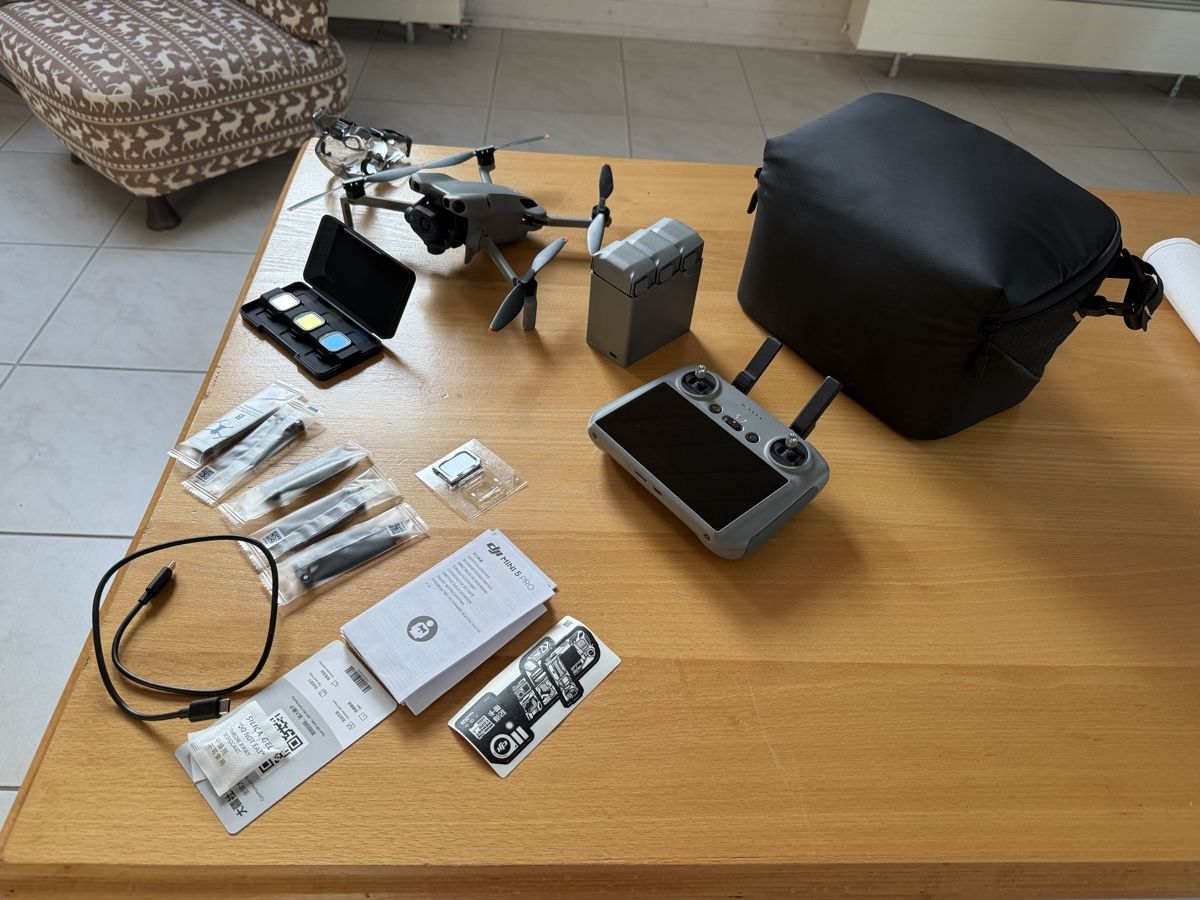 DJI Mini 5 Pro, Neuwertig nur ca. 3h Flugzeit mit Garantie (Gebraucht ...