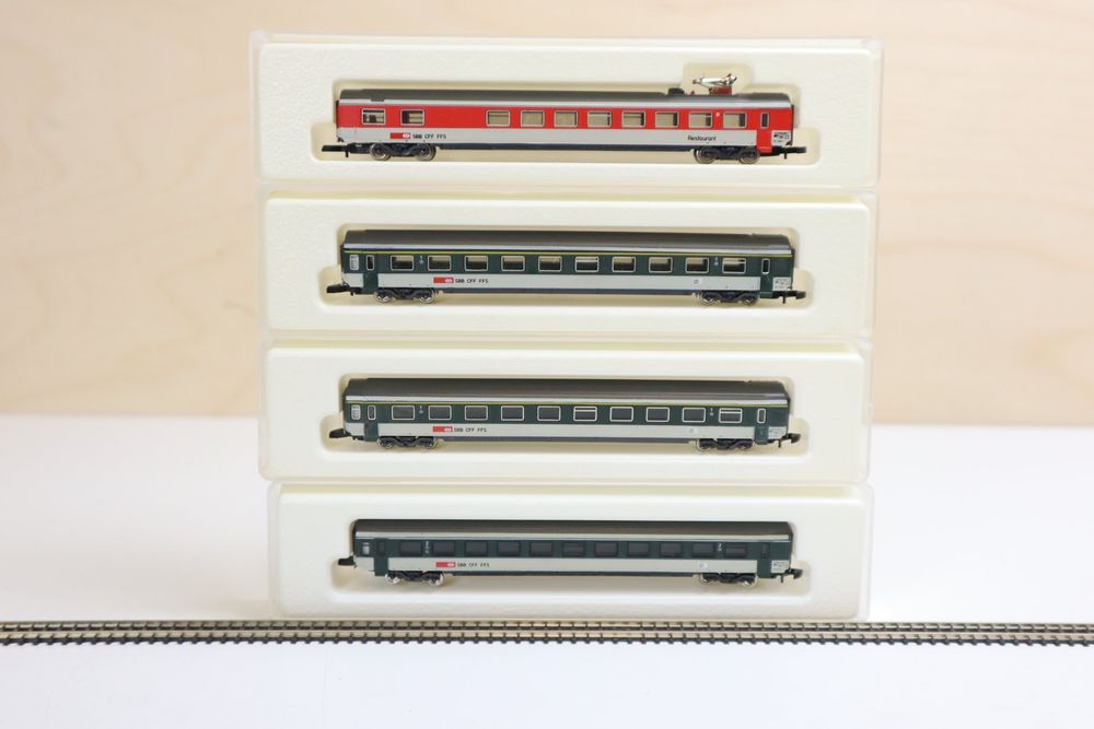 Märklin mini club 4 x SBB Personenwagen 8745 / 8746 / 8747 | Kaufen auf ...