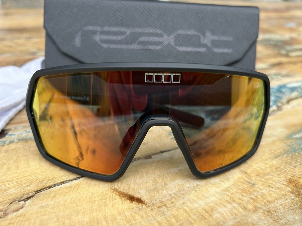 Optray / react Sportbrille / rev ruby/black / neues Modell (Gebraucht) in Gossau/ZH für CHF 220 ...