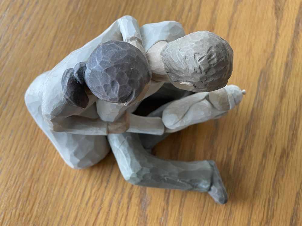 Figurengruppe sitzend mit Baby Willow Tree (Gebraucht) in Zürich für ...