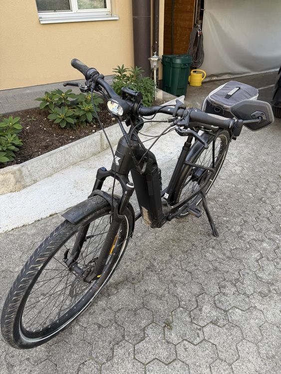 Elegantes Fahrrad Verkaufen In Der Nahe Ebenbild