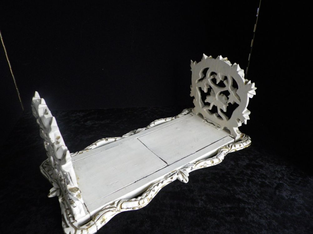 Antikes Bücher-Brett (Gebraucht) in Reinach BL für CHF 65 – mit ...