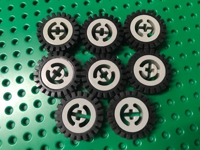 LEGO 8x Rad 24x8 (3482/3483) | Kaufen auf Ricardo