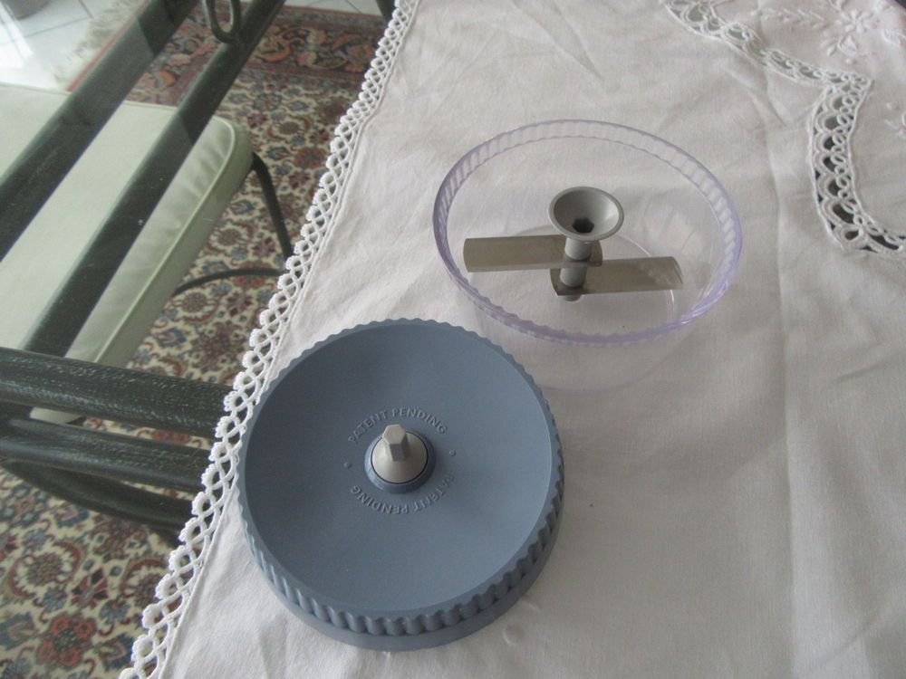 Zwiebelschneider Speedy von Betty Bossi (Gebraucht) in Mels für CHF 5 ...