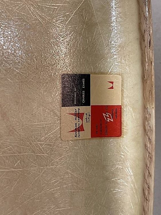 Eames Shell Arm Chair 1st Gen Rope Edge (Zenith) (Gebraucht) in Zürich ...