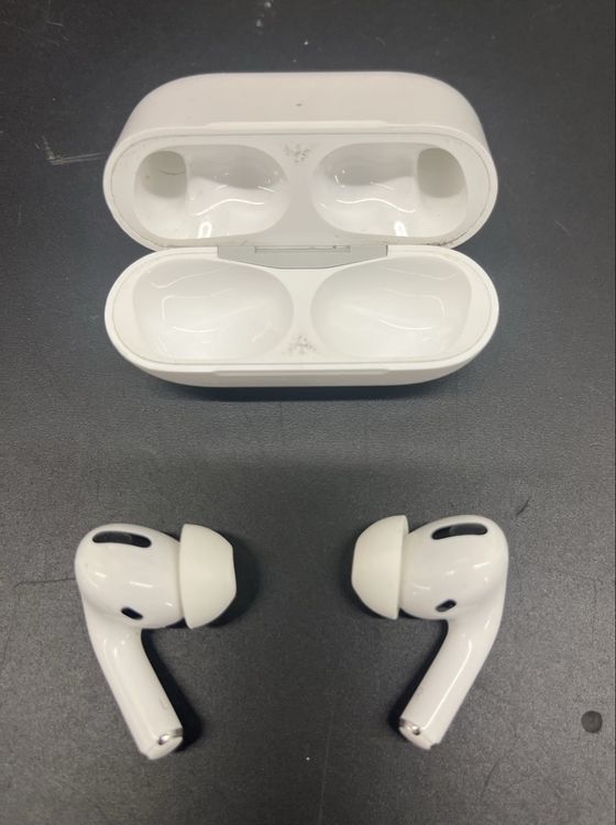 Apple Airpods pro 1.Generation (Gebraucht) in Lyss für CHF 80 – mit ...