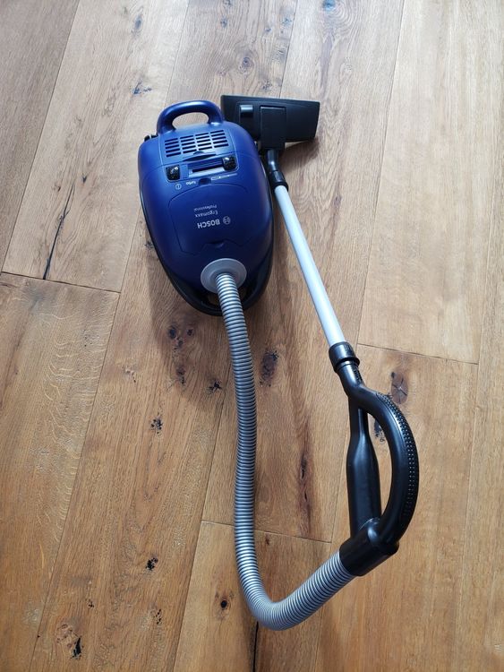 Bosch Kinderstaubsauger (Gebraucht) in Roggliswil für CHF 10 – nur ...