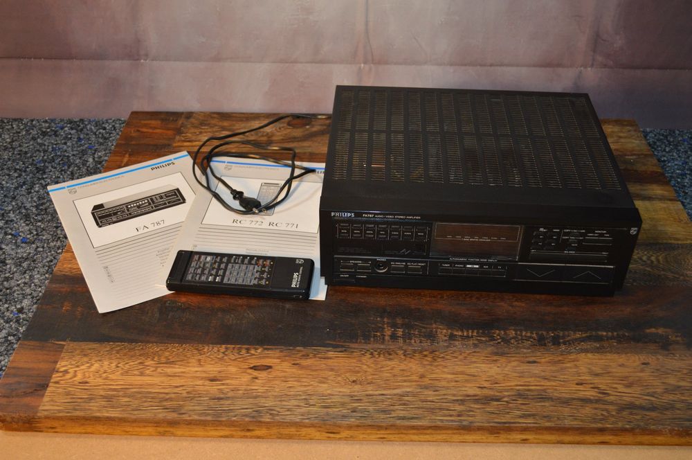 3896 Philips FA 787 Verstärker defekt (Defekt) in Buchs für CHF 4 – mit ...