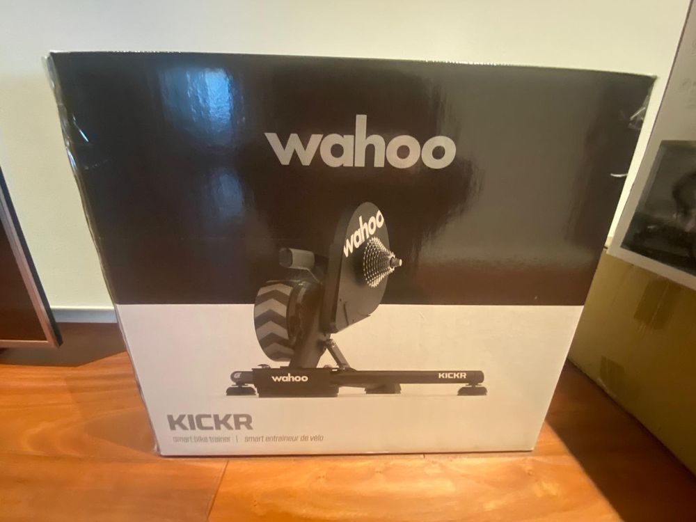 Rollentrainer Wahoo Kickr (Gebraucht) in Zürich für CHF 590 – nur ...