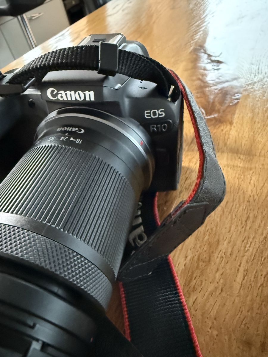 Canon EOS R10 Kit (18-150mm) (Gebraucht) in Burgdorf für CHF 250 – mit ...