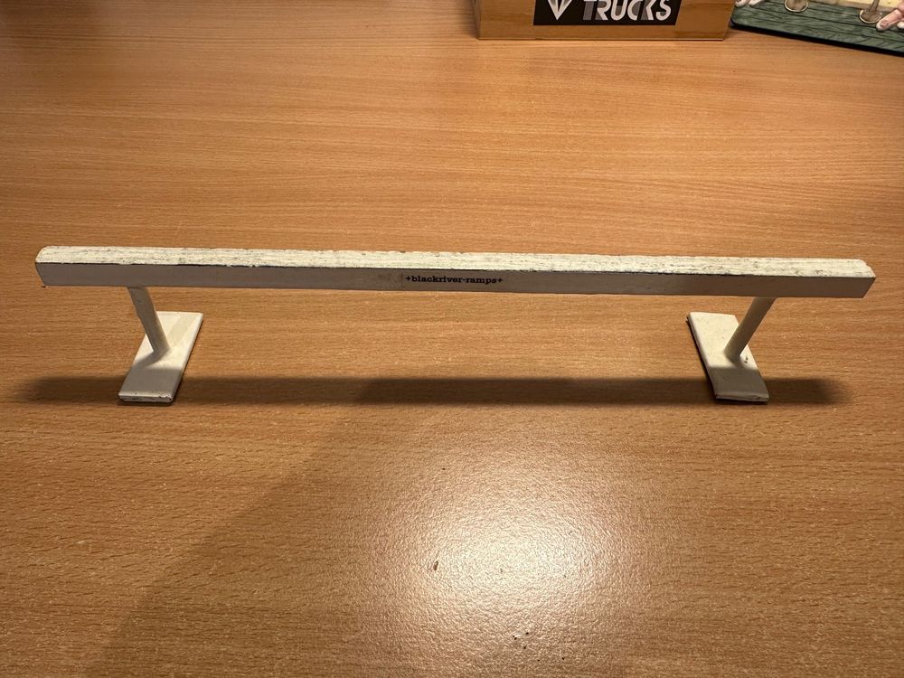 Fingerboard white square rail homemade | Kaufen auf Ricardo