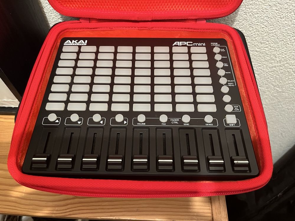Akai APC mini (Neuf (Voir description)) à pour CHF 50 – retrait ...