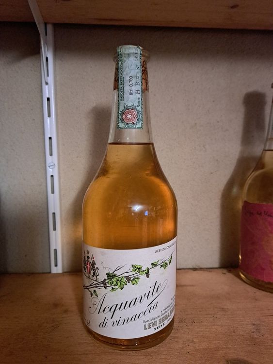 Levi Grappa (Neu (gemäss Beschreibung)) in für CHF 85 – mit Lieferung ...