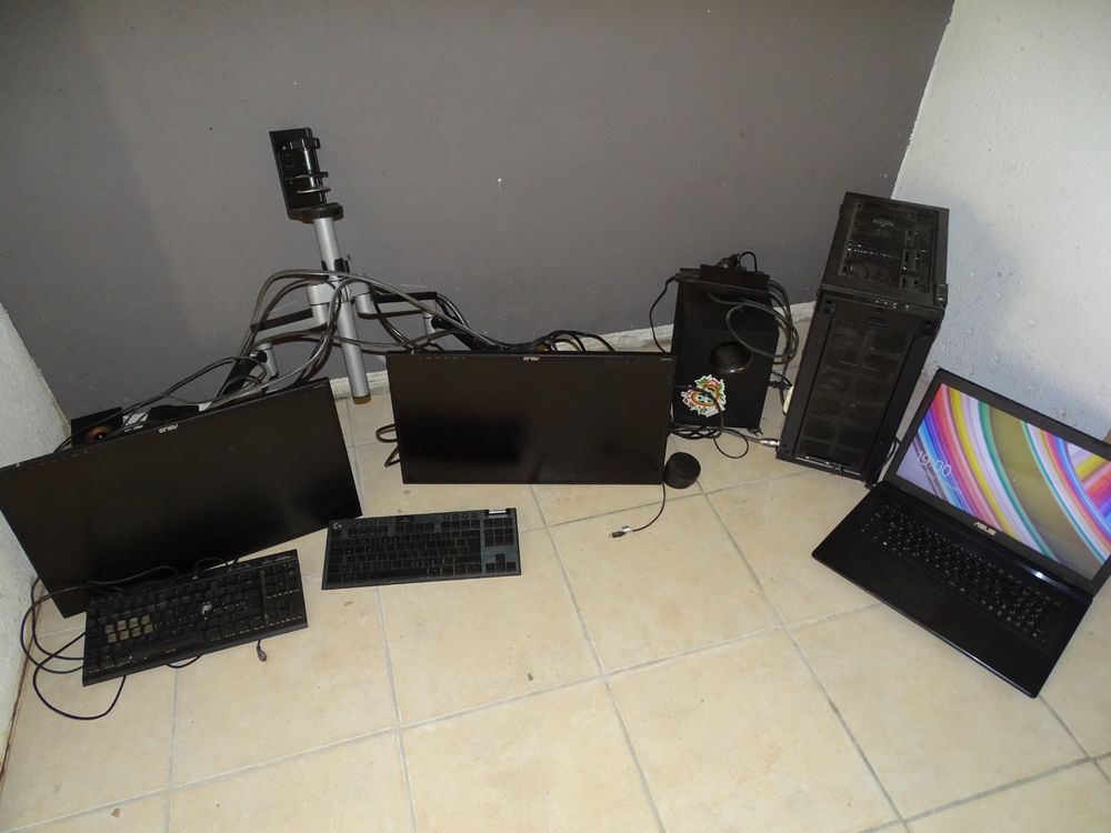 Laptop Computer Gaming PC Set mit Monitor Bildschirm (Gebraucht) in ...