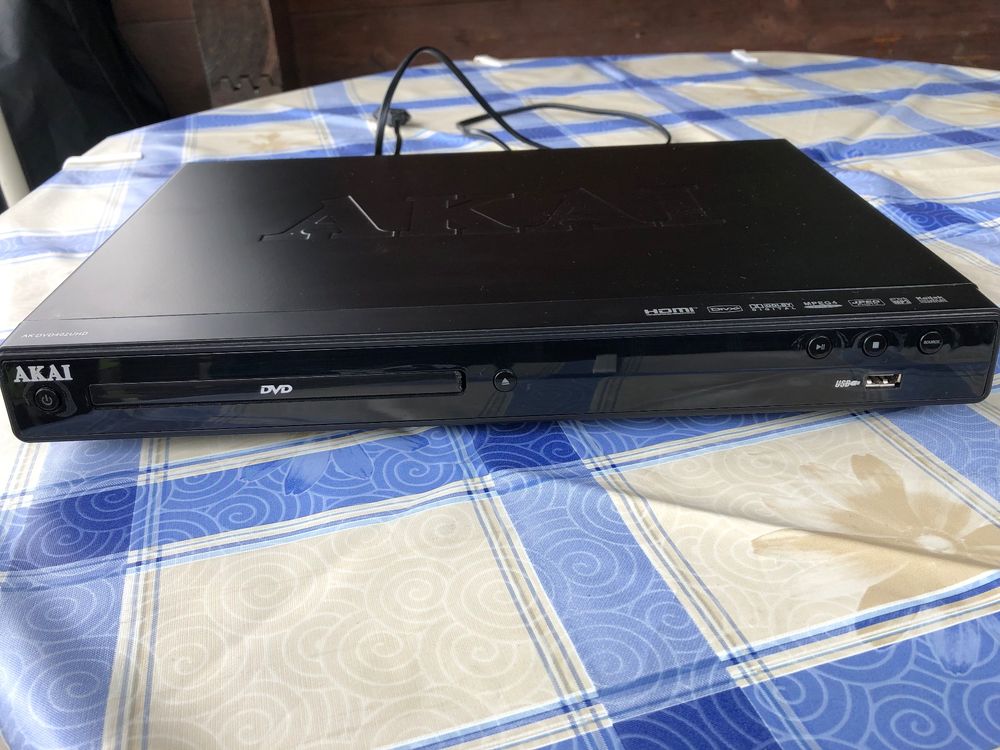 Akai DVD 402 UHD Player (Gebraucht) in Thalwil für CHF 5 – mit ...