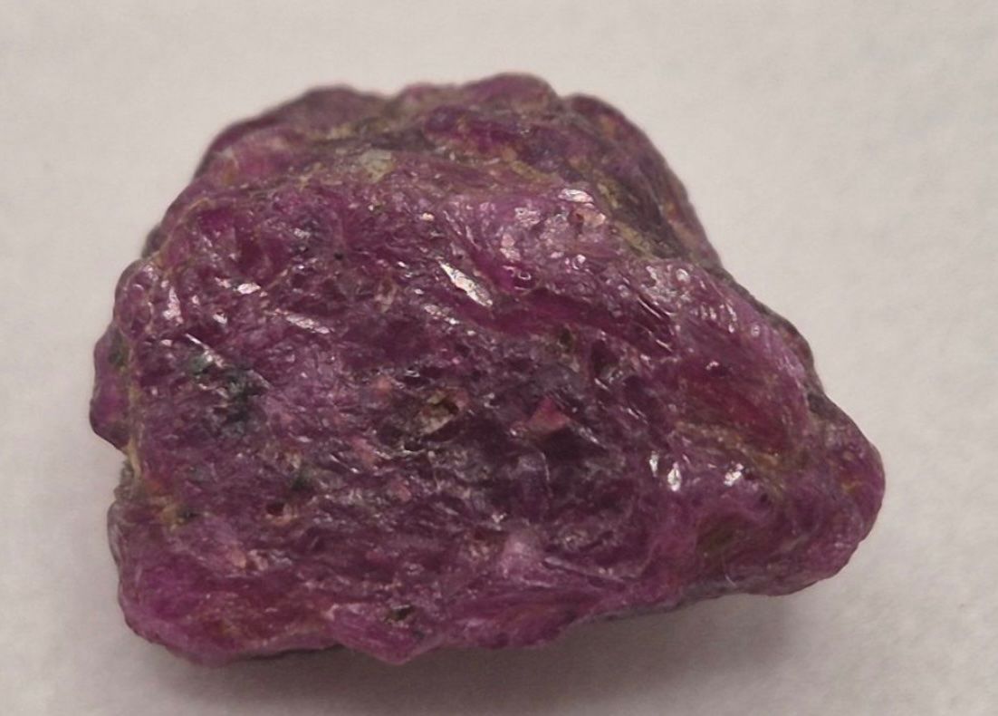 Roh Rubin – 14.2 ct – Karnataka, Indien (Gebraucht) in Staad SG für CHF ...