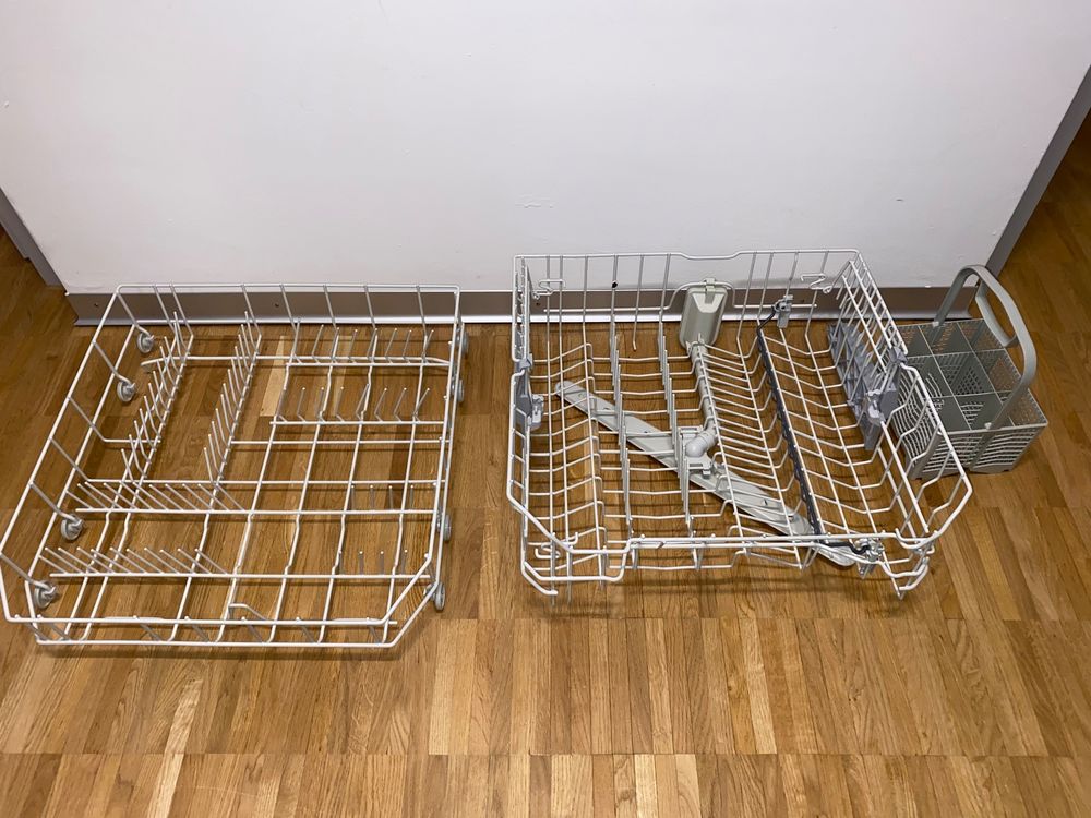V-Zug Adora N - Geschirrkörbe (Gebraucht) in Rotkreuz für CHF 43 – mit ...