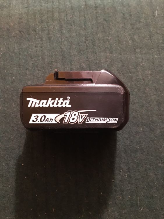 Makita akku 18v (Neu (gemäss Beschreibung)) in Basel für CHF 49 – mit ...