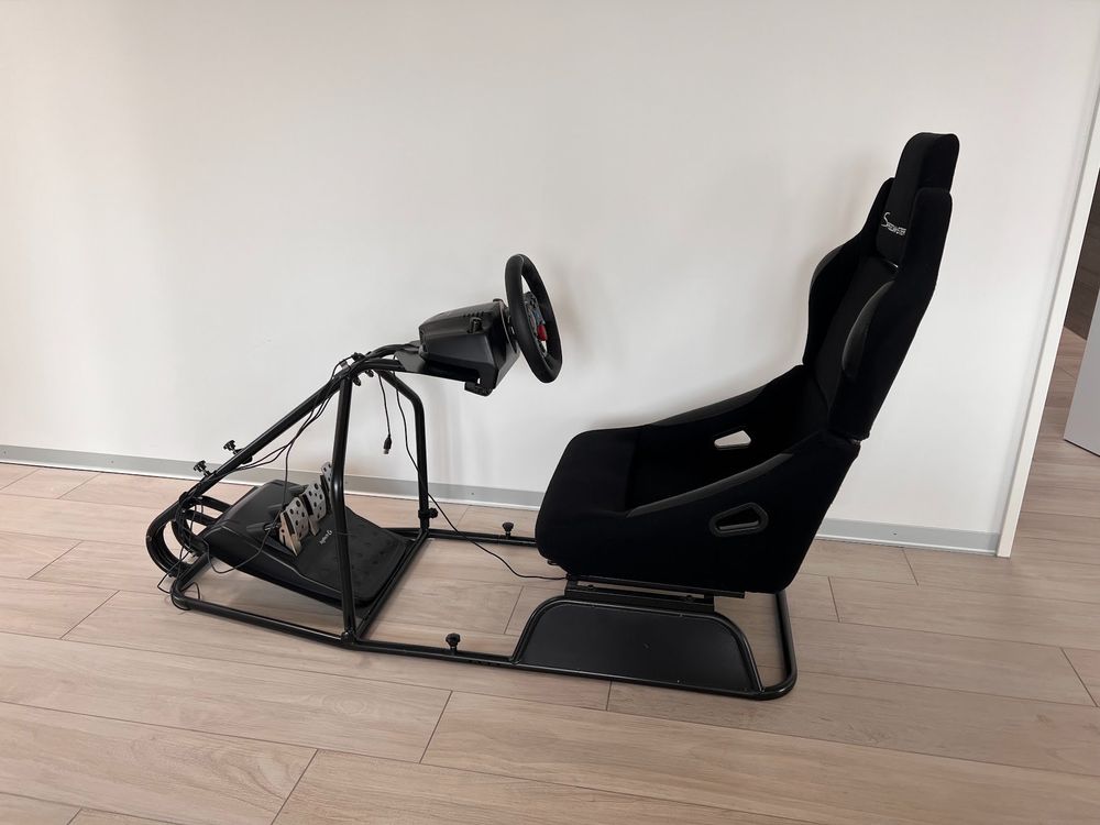 Logitech G29 und SimRacing Sitz, Bundle komplett (Gebraucht) in Baar ...