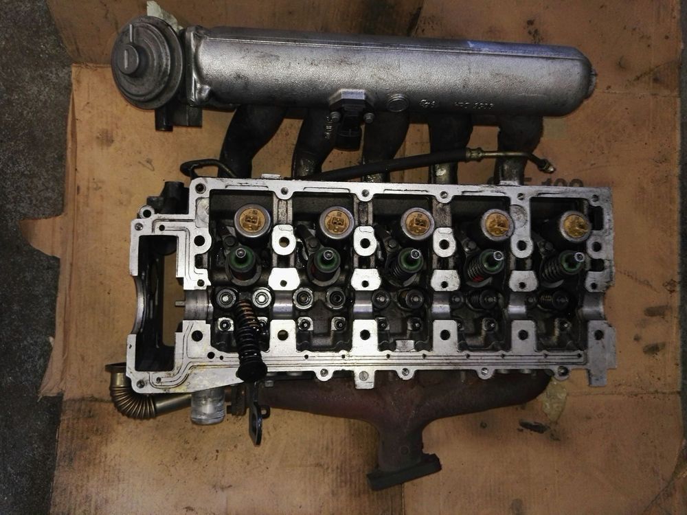 Land Rover Defender TD5 Motor 2.5 Diesel (Defekt) in Roggenburg für CHF ...