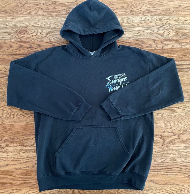 Travis Scott Europe Birds Eye Tour Merch Hoodie (Gebraucht) in Burgdorf ...