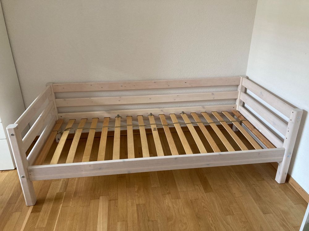 Flexa Bett Classic White inkl. Erhöhung zum Halbhochbett (Gebraucht) in ...