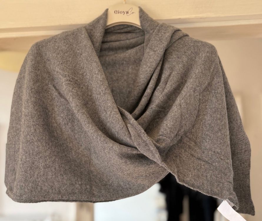 ECHARPE AVEC CASHMERE! (Neuf avec emballage d'origine) à Locarno pour ...