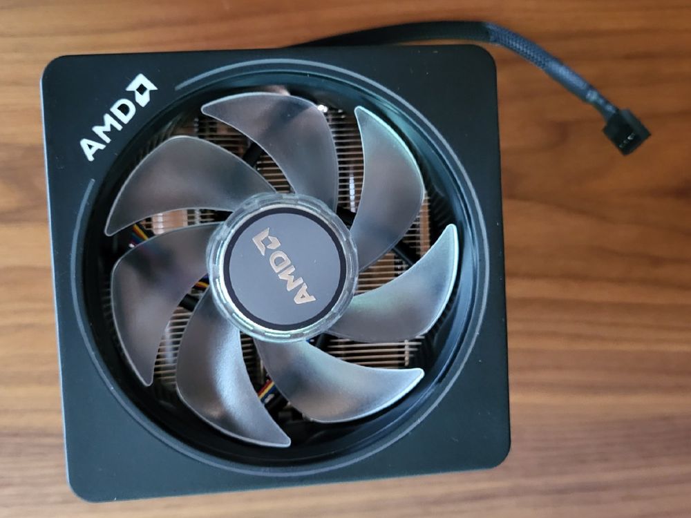 AMD CPU Kühler (Neu und originalverpackt) in Aarau für CHF 10 – nur ...