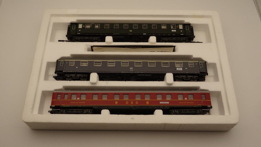 Märklin 42942, Ergänzungswagenset Riviera Express, Vitrine | Kaufen auf ...