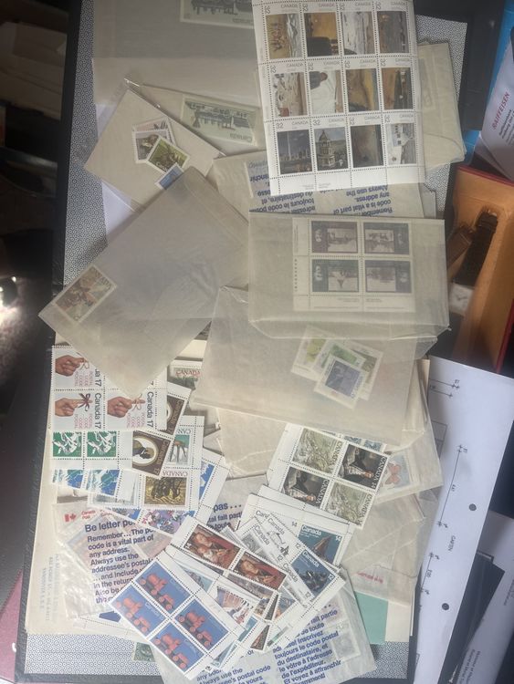 Timbres Canadiens neufs** et oblitérés selon photos (D'occasion) à ...