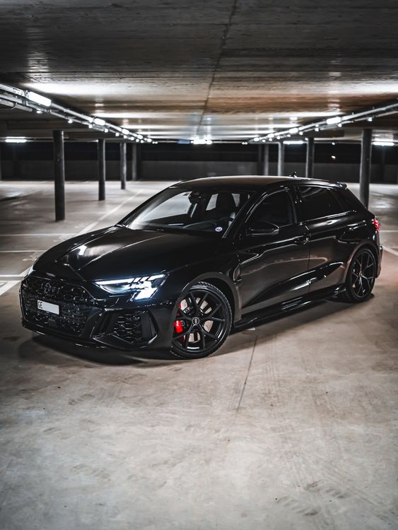 RS3 8Y full black à louer | Kaufen auf Ricardo
