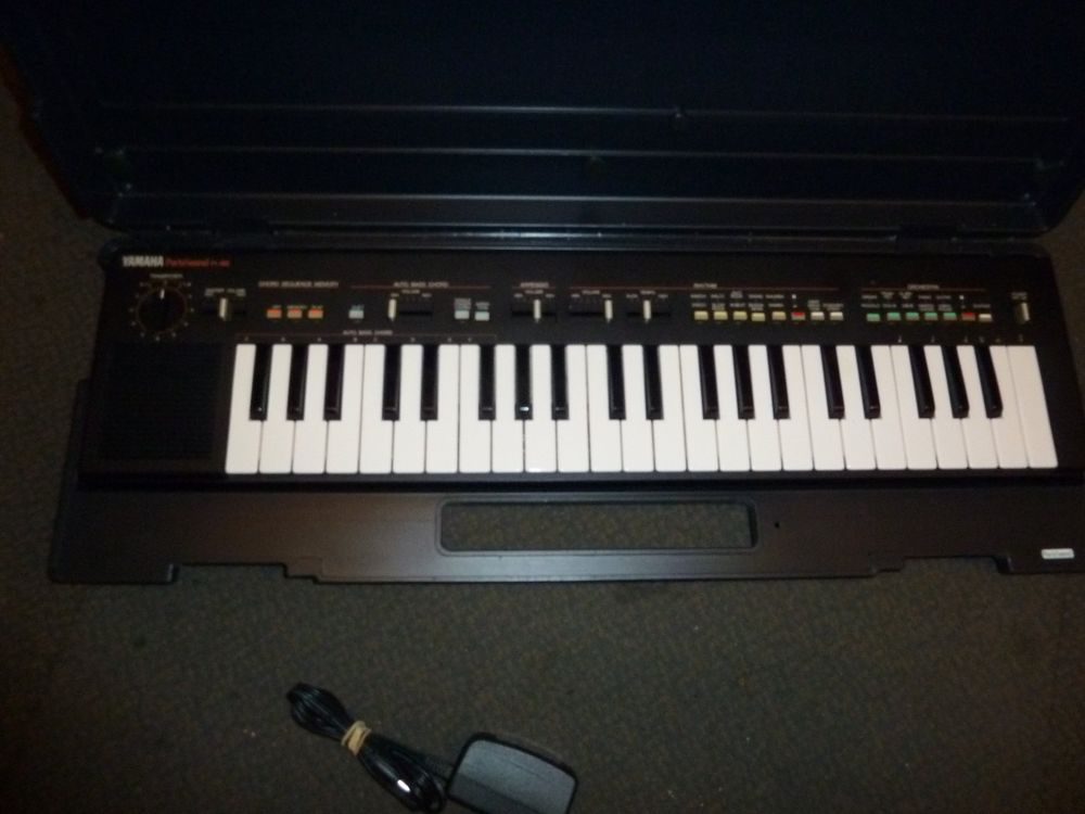 Yamaha PS-400 Keyboard (Gebraucht) in Wenslingen für CHF 100 – mit ...