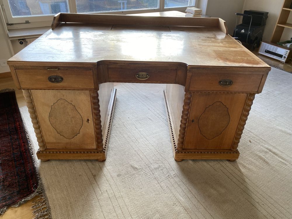 Alter grosser pult (Gebraucht) in Winterthur für CHF 50 – nur Abholung ...