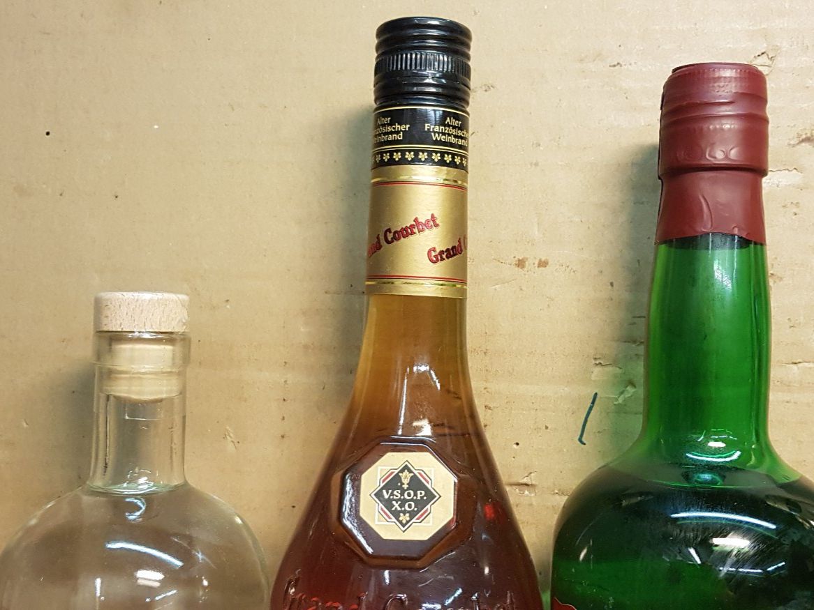6 Fl. VSOP - Brandy/ Abricot/ Williams/ Kräuter. #1889 (Neu (gemäss ...