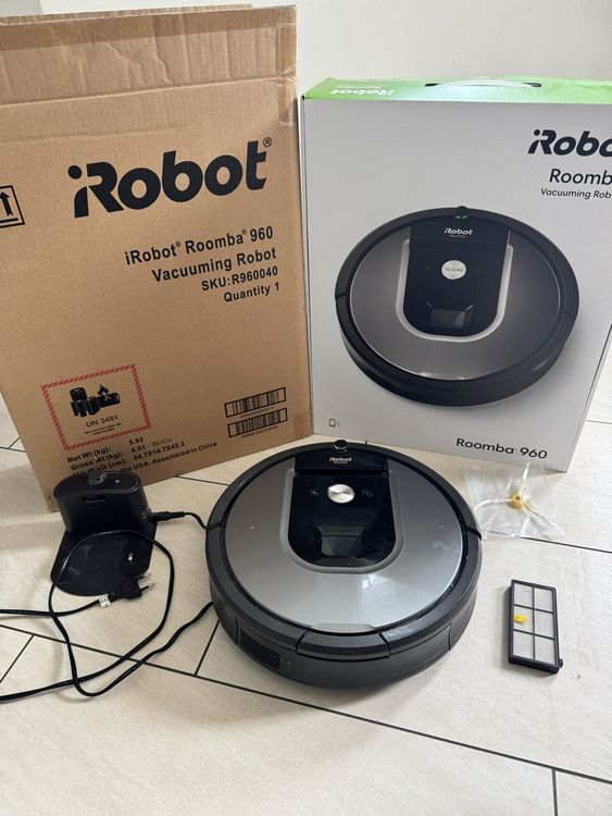 iRobot Roomba 960 Saugroboter mit Zubehör | Kaufen auf Ricardo