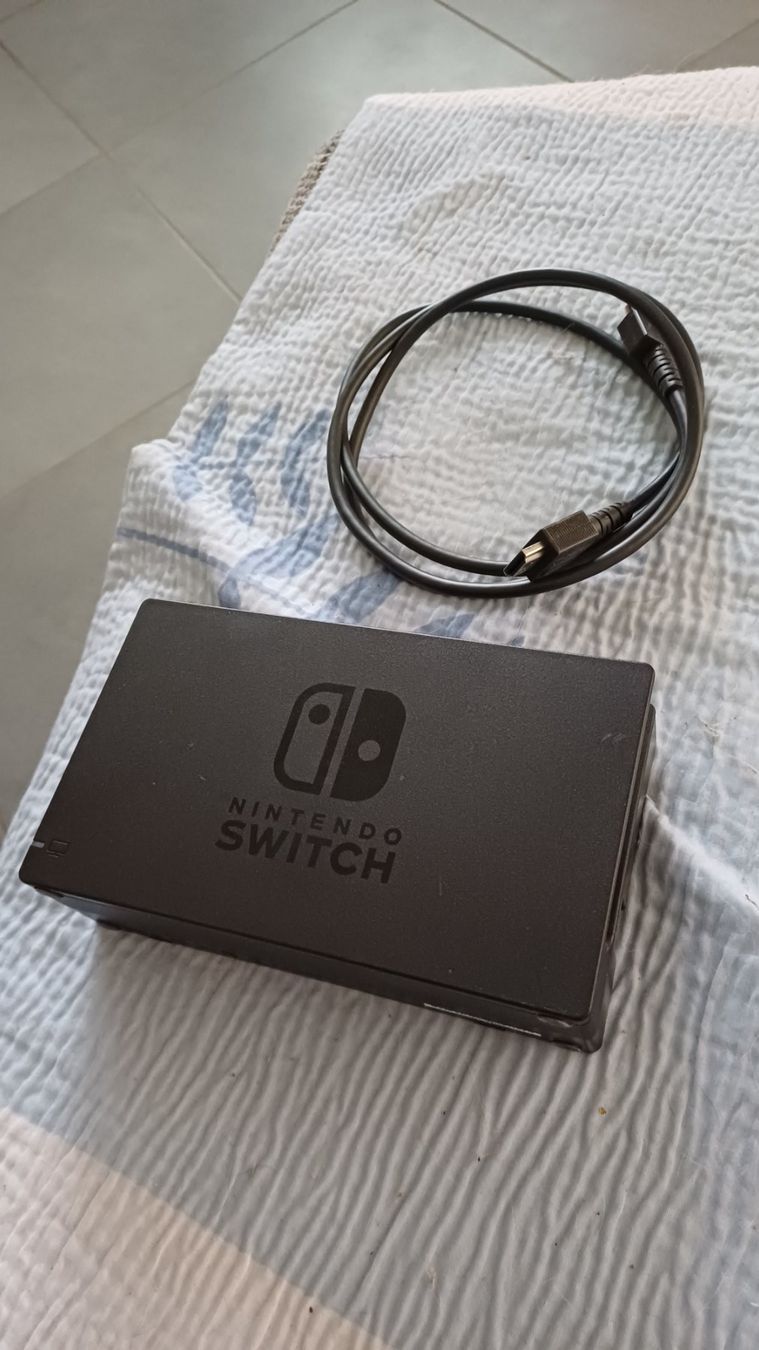 DOCKING STATION ( DOCK ) NINTENDO SWITCH (D'occasion) à Villars-le ...