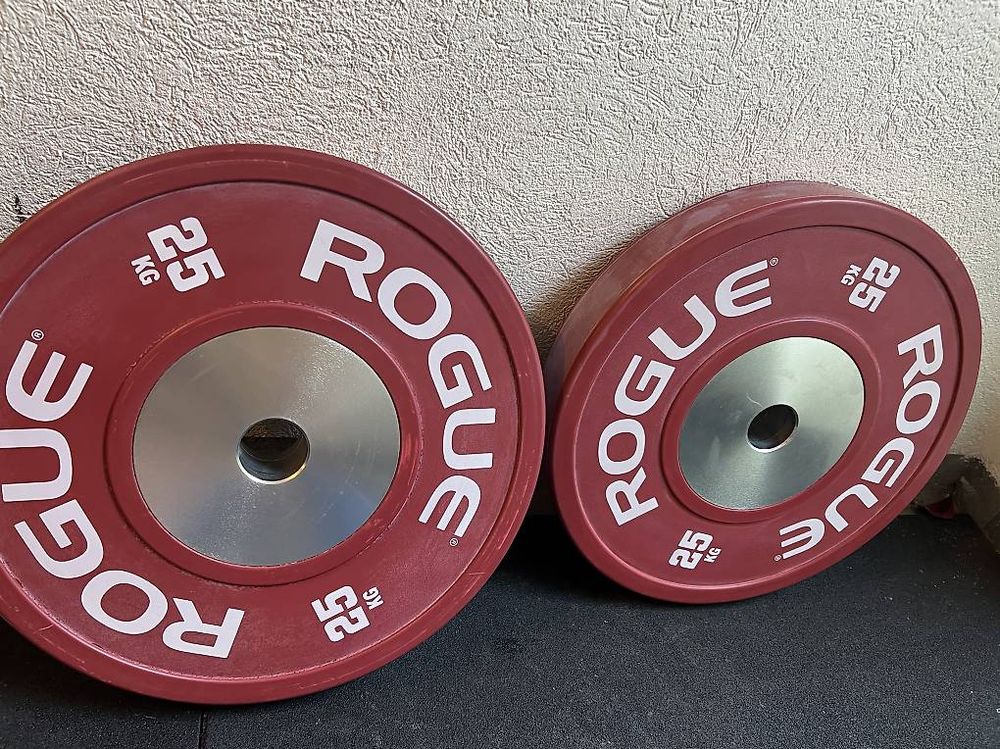 2x 25kg Rogue KG Color Bumper Plates IWF (Gebraucht) in Arlesheim für ...